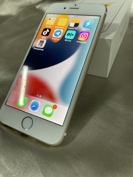 Срочно продается айфон 6s 32GB gold