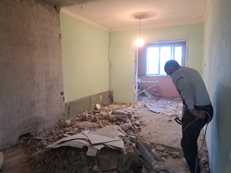 Установка козырьков над окнами