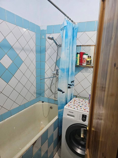 3 хонали квартира сотилади 5- сагдиана