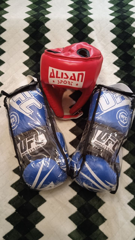 Перчатки бокс, UFC. В идеальном состоянии.