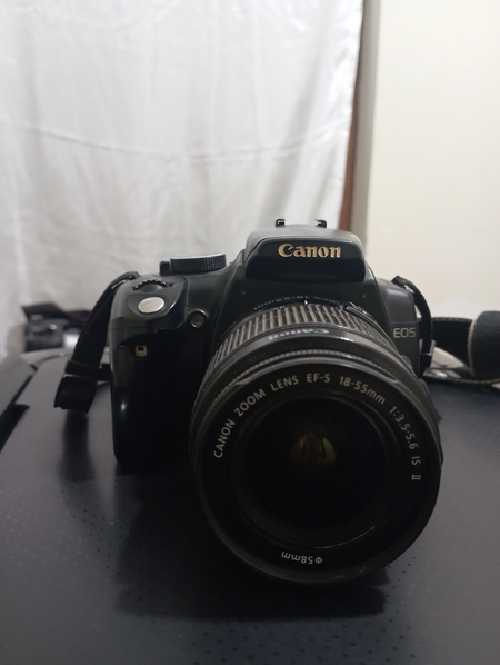 Canon 350d sotiladi