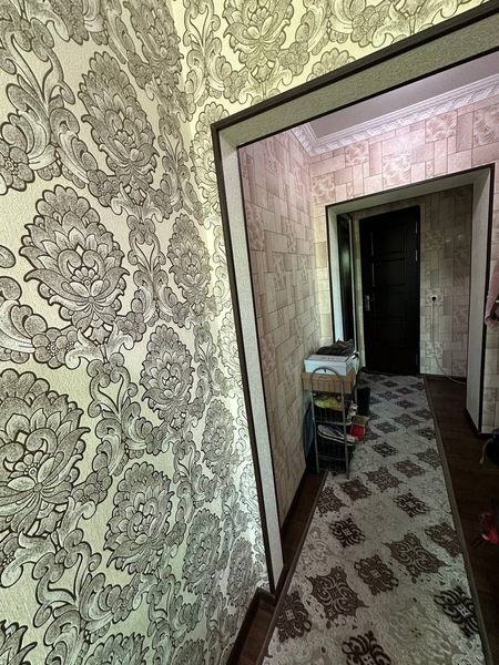 Продам 2 ком квартиру возле ЭКО базар (Буз-2)