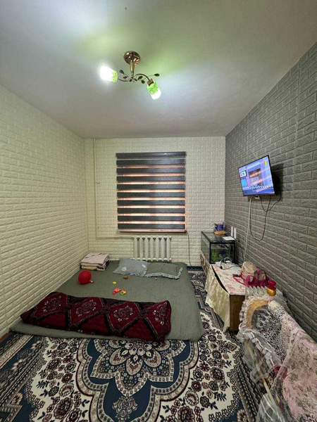 2 xonali 3-etaj 5qavatli panelni dom 65m2