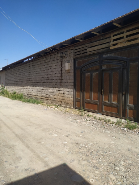 Dacha sotiladi Yangi Õzbekiston parkini oldida