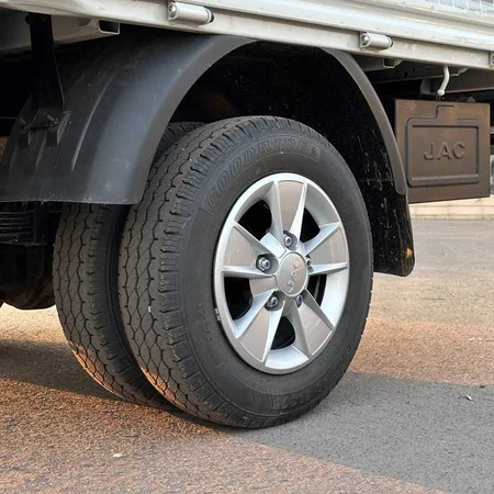 JAC X200 gruzavoy tentiviy Gaz tushadi Garantiya mavjud