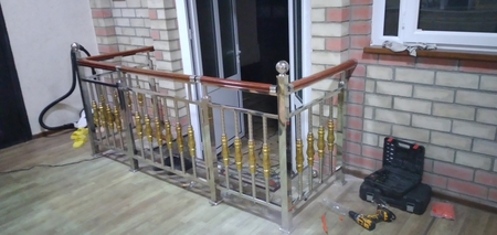 Перила из нержавейка бистро и надйожнаа