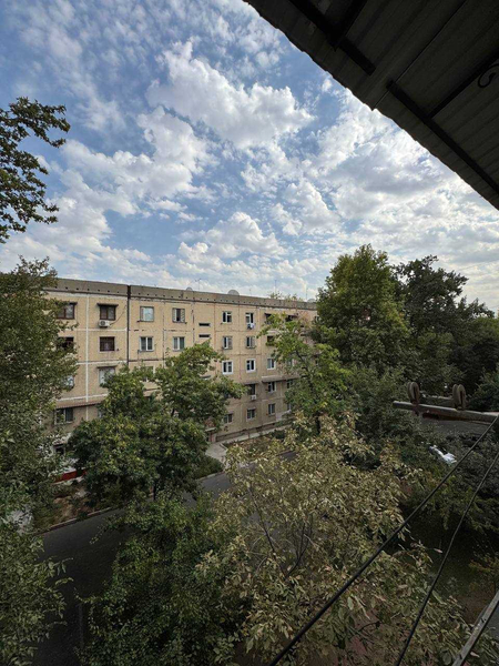 4в3 напротив аккадемии на Карасу 2 92м2 евроремонт срочно!`