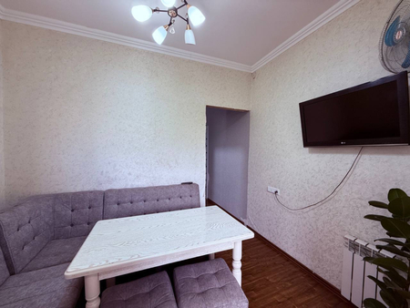 Продается квартира Юнусабад 19кв 2(3)/3/5