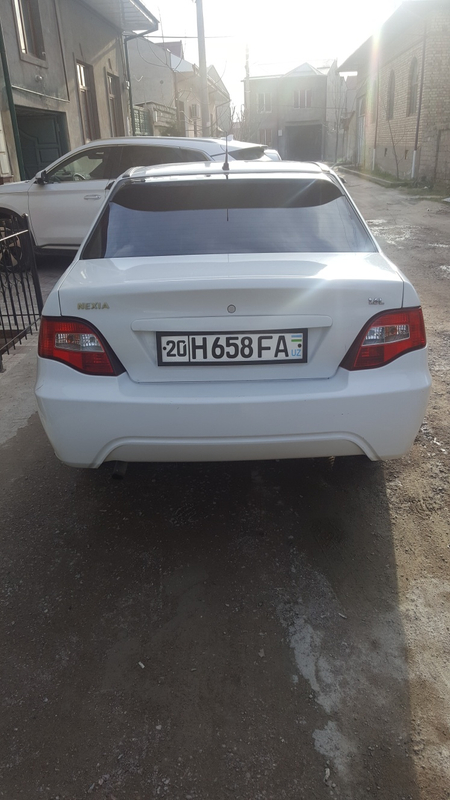 Nexia 2 1.6 holati yaxshi 100tali gazi bor