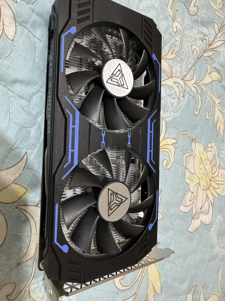 Продаю почти новую видеокарту ARKTER GTX 1660 Super 6GB