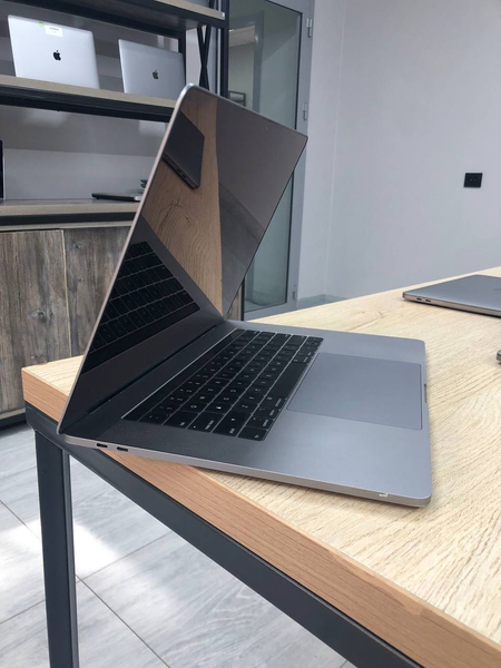 Американский MacBook pro