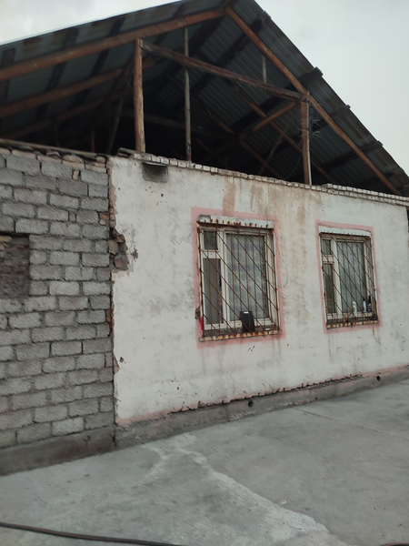 Яшаш учун му́лжалланган уй, жой сотилади