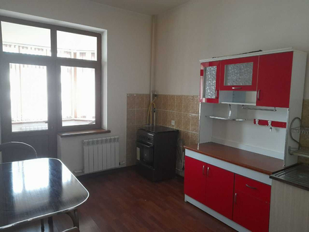 3 xonali kvartira ijaraga beriladi. e'lon id:254950z