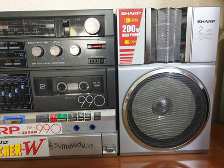Продам магнитолу SHARP GF-990