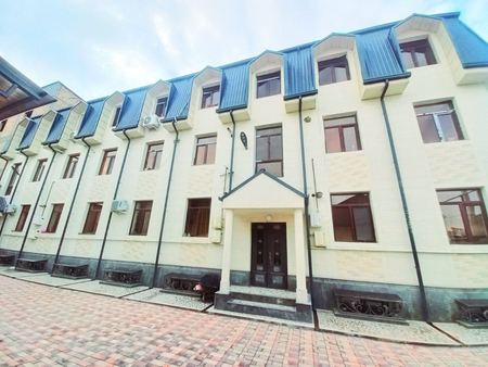 Тошкент Тумани Мехнатда  Дубликс 5 хона 51+51 квадратли дом сотилади.
