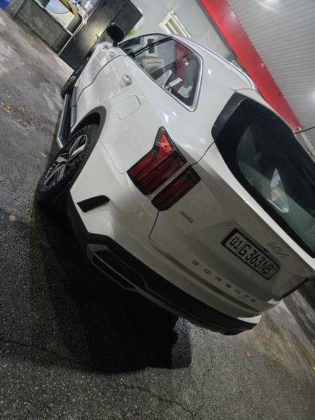 Продам KIA Sorento  2022г