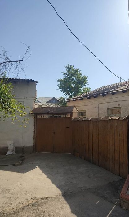 Дом участок  3сотки Яккасарайский район ,МЧС,Мечеть яккасарайская