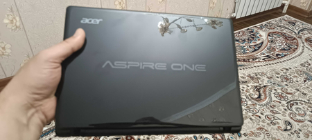 Netbook asus aspire one