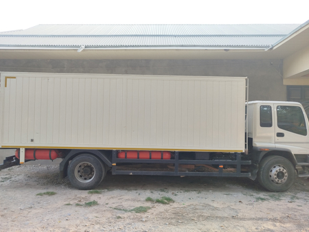 Isuzu avto furgon