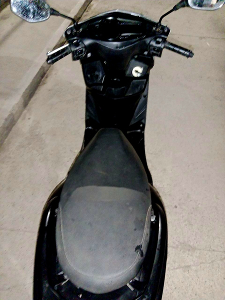 Skuter sotiladi srochni 125 kub 150-qilingan
