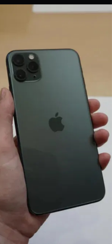 Iphone 11 pro max 64gb  ideal 96 foiz batere srochna