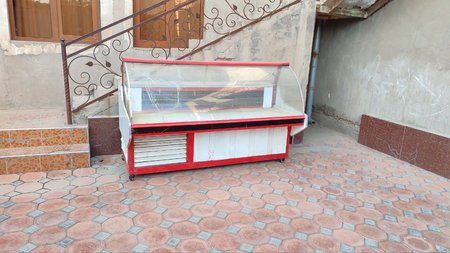 Витрина холодильник