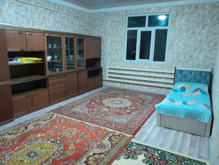 Yangi toshkent uy sotiladi