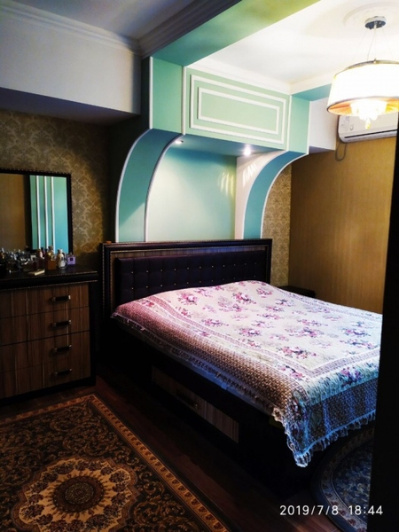Продаётся своя кв. 4/3/4 кирпич. Юнусабад-4 Биллур