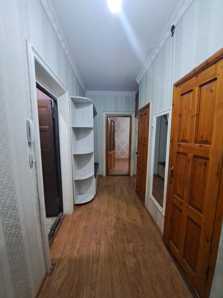 Срочно сотилди 3/1/9 Микрорайон 65м²