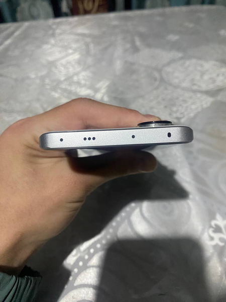 Redmi not 13 pro+5g. Телефон в идеальном состоянии 512/12+12
