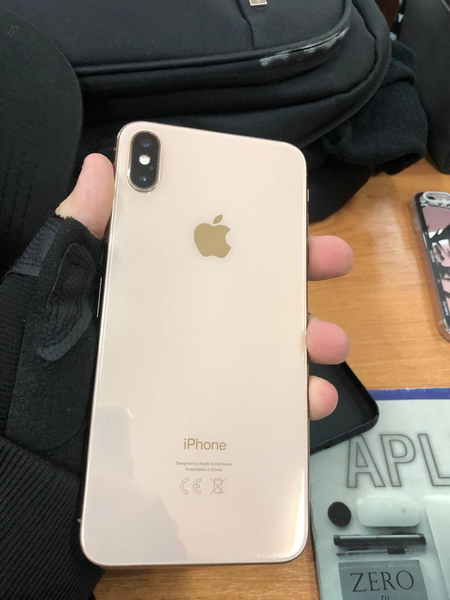 iPhone Xs Max...