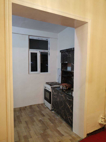 Qizlarga 3xonali 4etajda joylashgan yangi jixozlangan kvartira ijaraga