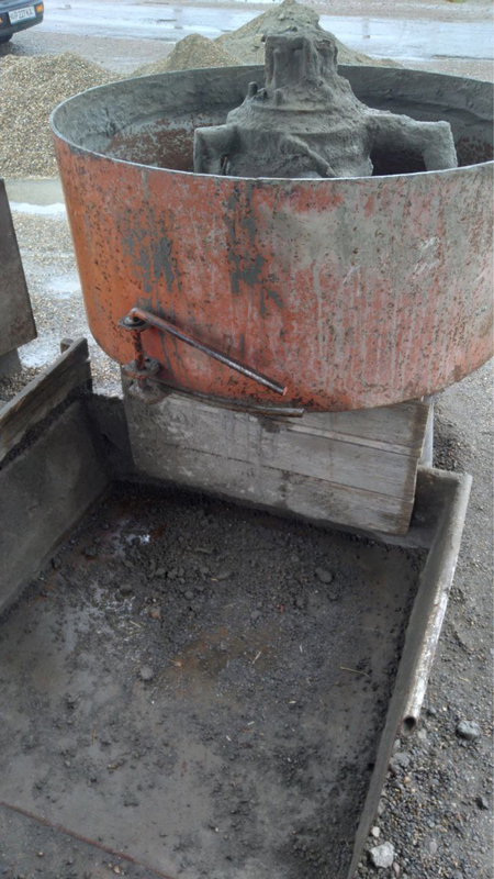 Beton blok ishlab chiqaruvchi stanok