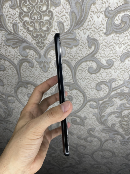 Oynasi singan! Samsung Tab 4 8GB