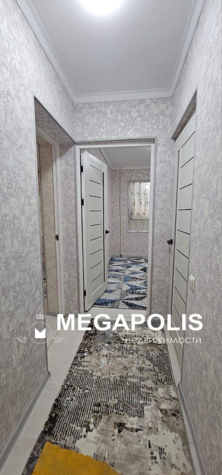 Метро М.Улугебек 6кв 1в2 комнатная балкон 1/3