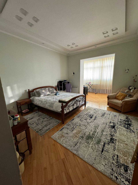 ул.С.Азимова Японское пос-во ГАБУС 4-комнатная 5/5 170 м² +мансарда