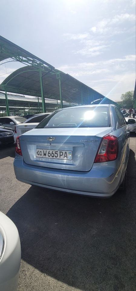 Lasetti 1.8 ko'k delfin