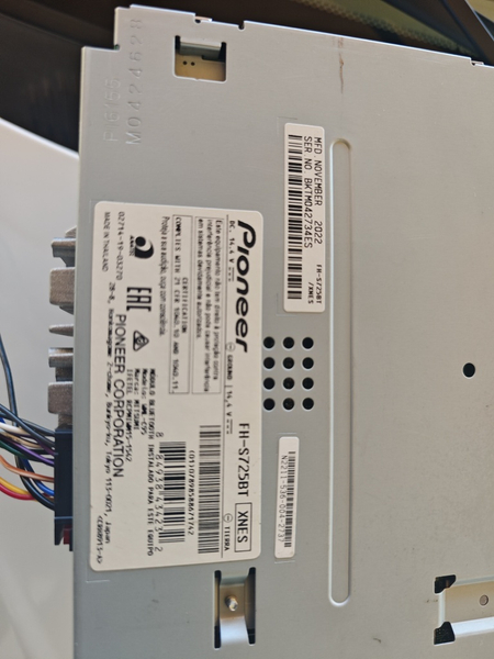 Пионеер FH-S 725 BT