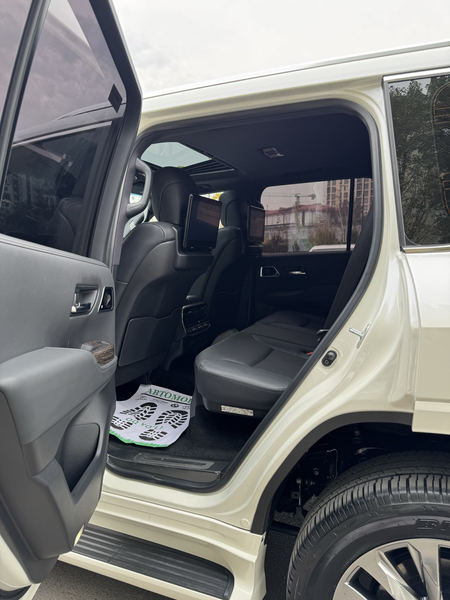 Tayota Land Cruiser 300 4.0L