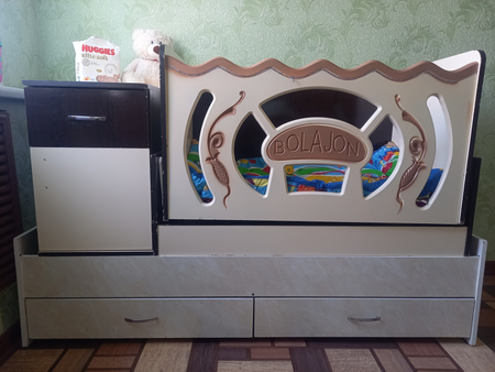 Детская кроватка