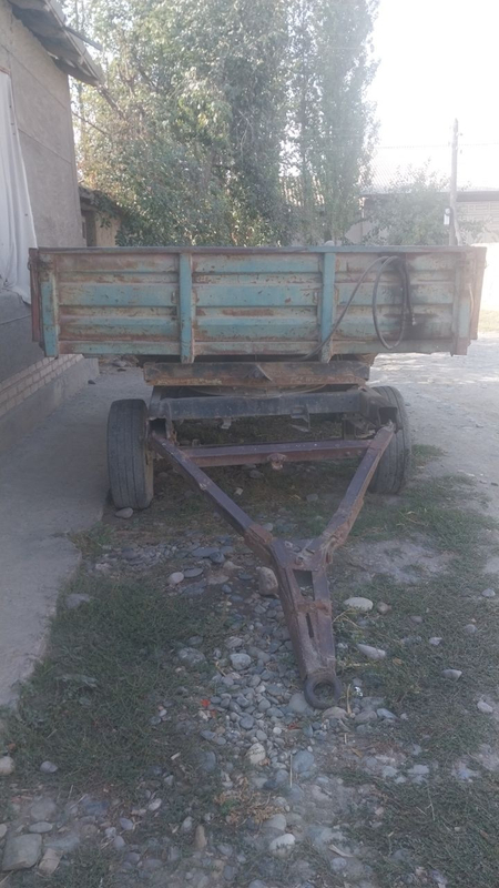 T 40 Traktor sotiladi