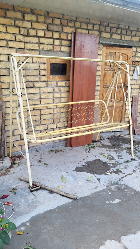 Продается качеля, мангал, газонокосилка, очагаг
