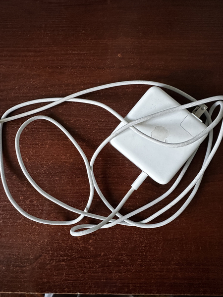 Macbook Pro M2 2023 года. Состояние отличное