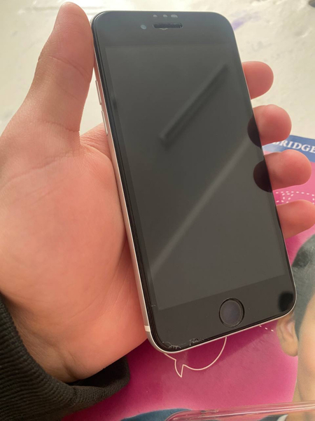 iphone se 2020 в хорошем состоянии