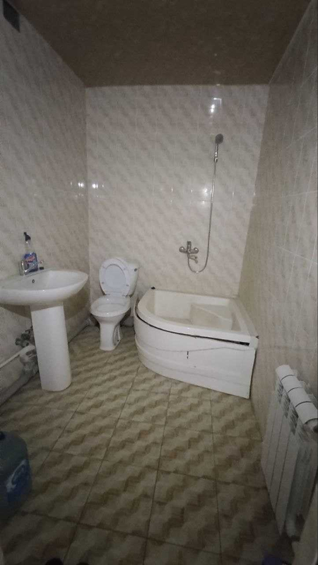 Farg\\\'ona sh. Frunziskiy 4  maktab 4 xonali kvartira sotiladi.