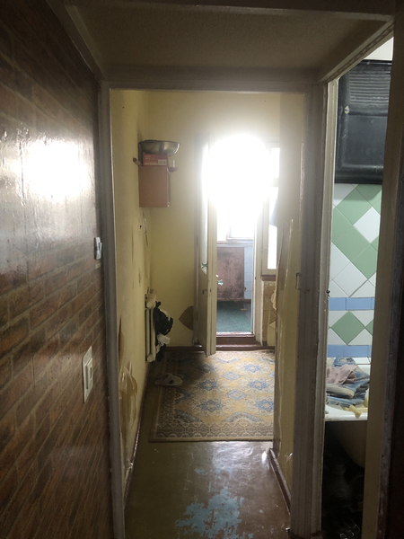 Продажа 3 ком кв. Балкон 2х6м. Массив Феруза