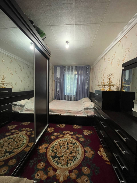 Ttz 1 Kvartira sotiladi 2/4/4 balkon 2x6 Ipoteka Xizmatlarixam bor
