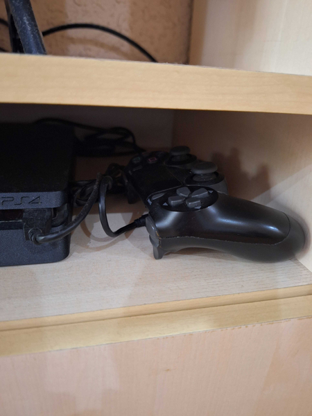 PS 4 Slim 1 TB , PS 4 slim
