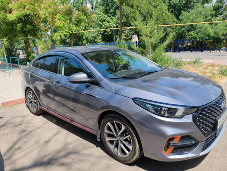 Продаёт CHERY ariza 6 pro