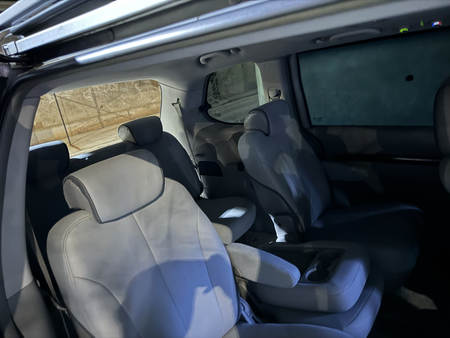 Kia Carnival 4 pakalanea gazi bor